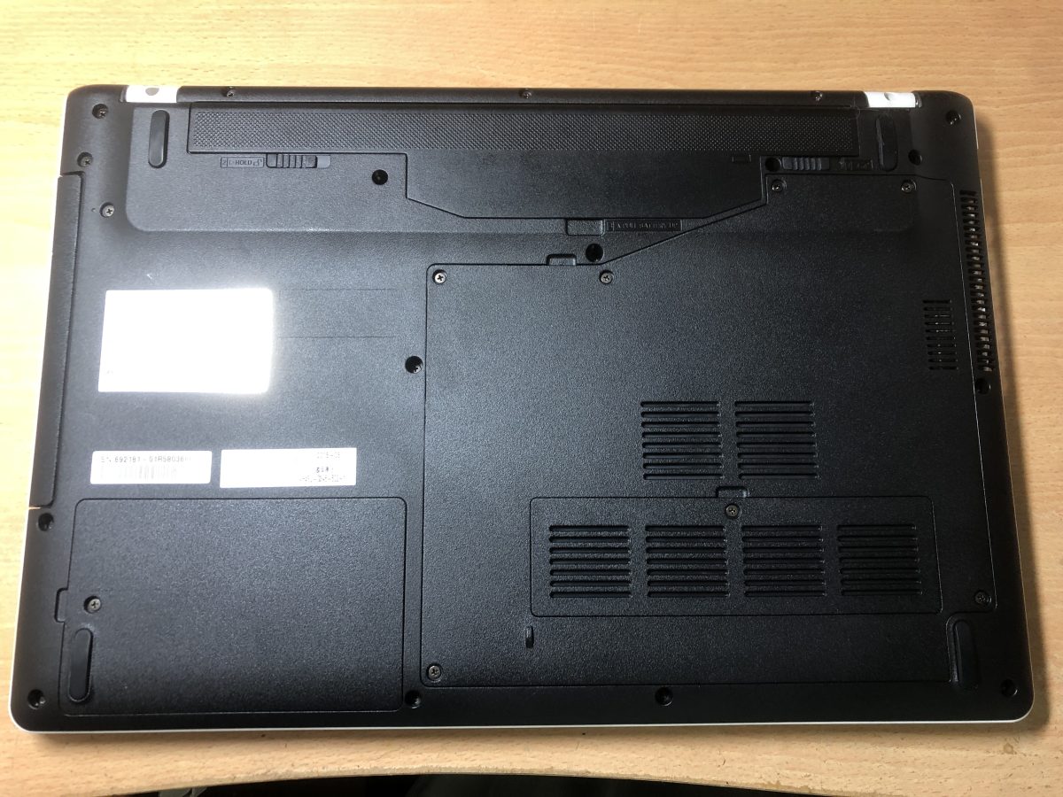 CMOS電池とノートPCバッテリーの交換手順 – eiju's memorandum