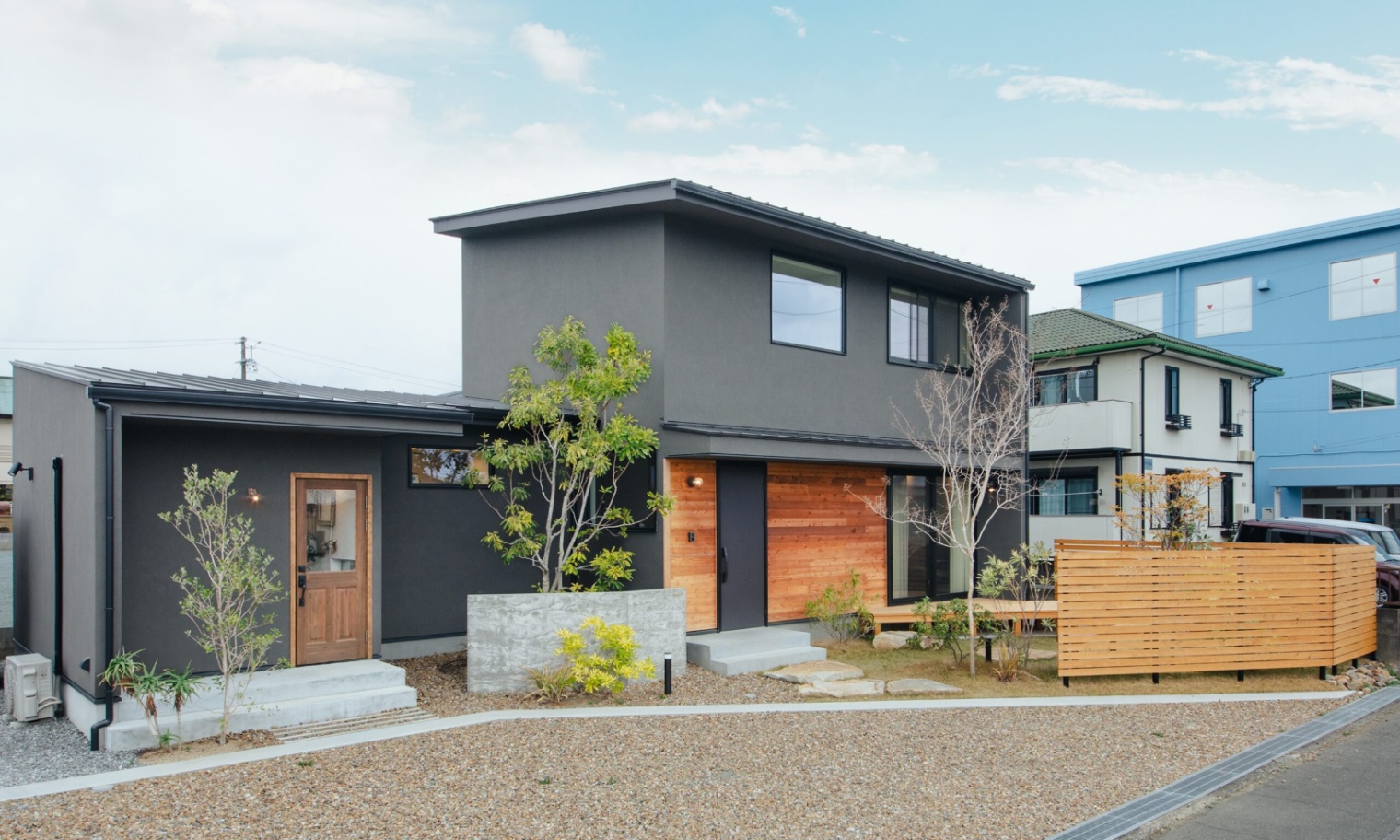 温かみのあるヴィンテージモダン｜SEIEN ARCHITECTの新築施工例【くふうイエタテ】