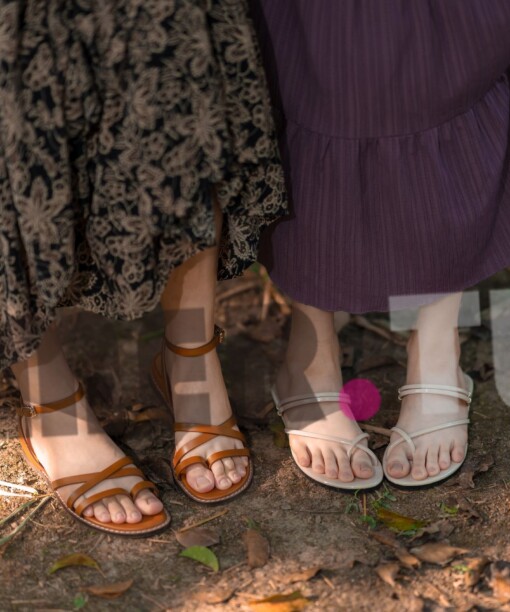 Limerence Mona x Cosima 強勢首發雙人特輯：大自然與足的親密接觸。第三人稱視角，兩種極品腳型，一次享受。141P+14+min影片 - Limerence